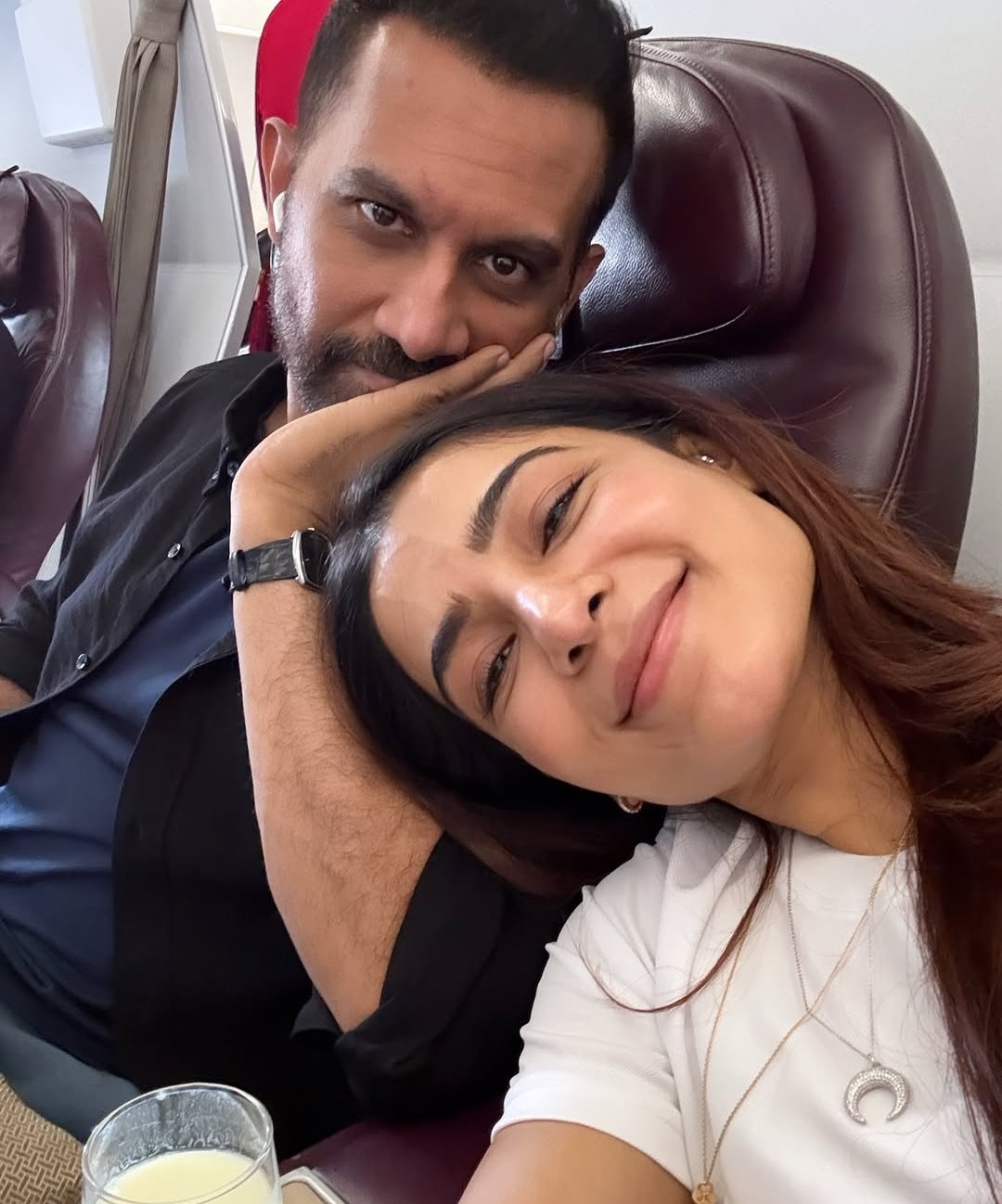 Samantha Ruth Prabhu’s Cozy Moments With Raj Nidimoru Spark Buzz As His ...